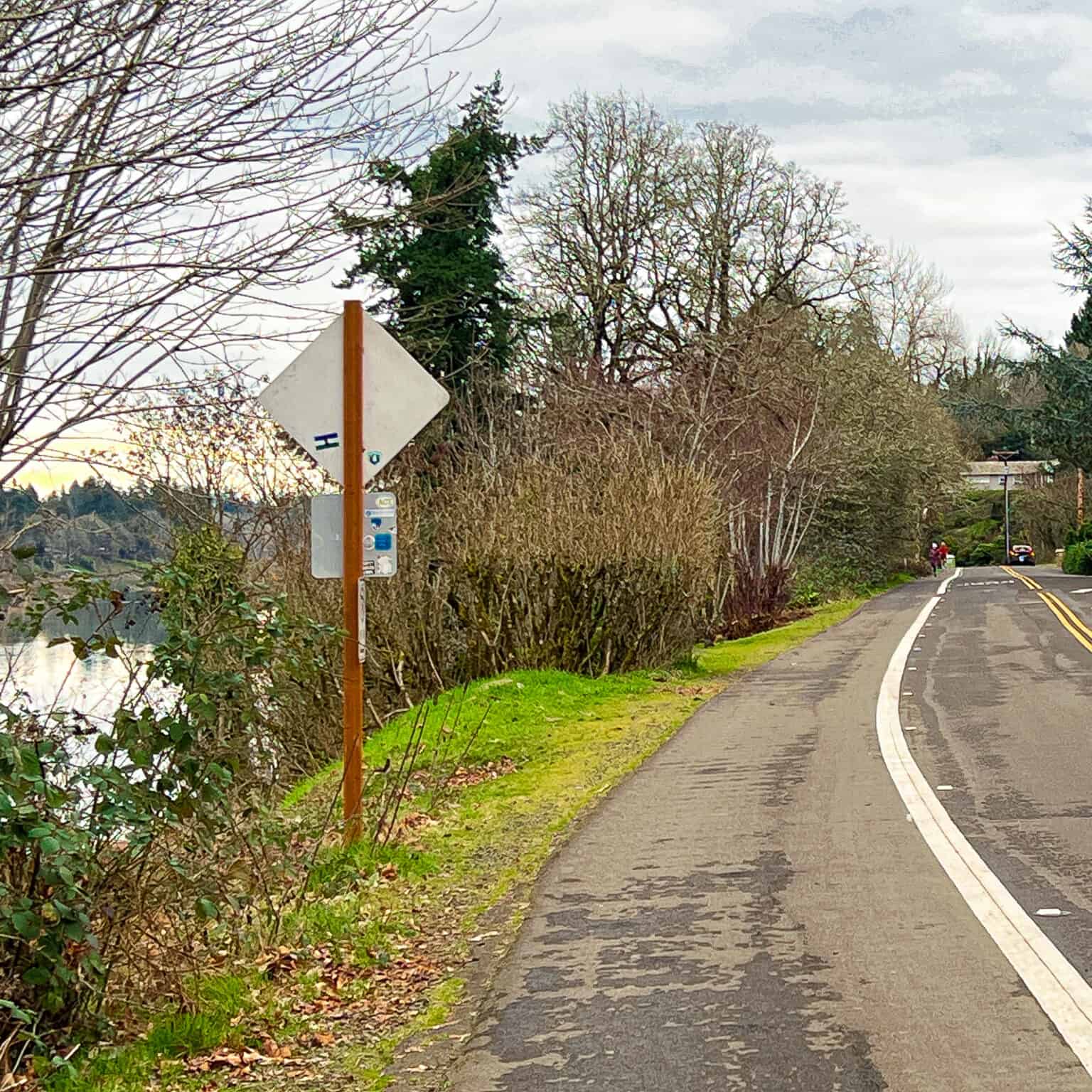 Walking Lake Oswego: George Rodgers Park, Old River Road, Mary's Woods ...